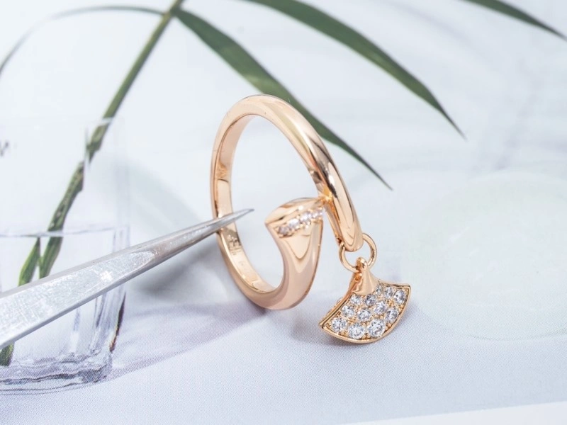 Low-cost Bvlgari Rings