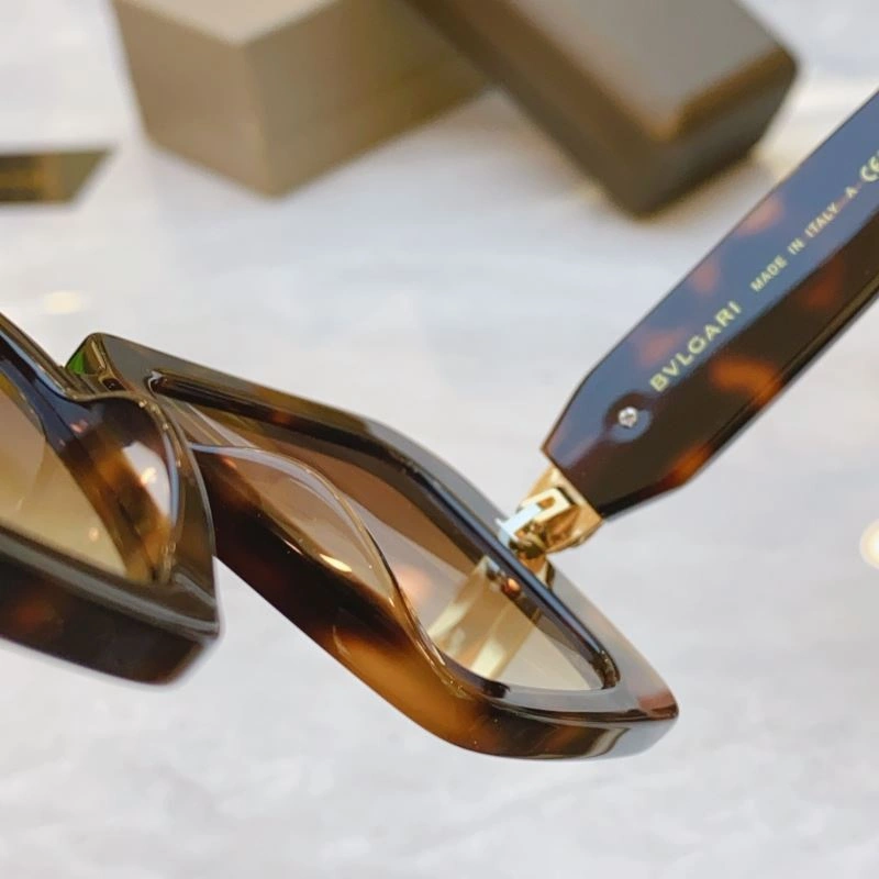 Exact replica Bvlgari Sunglasses