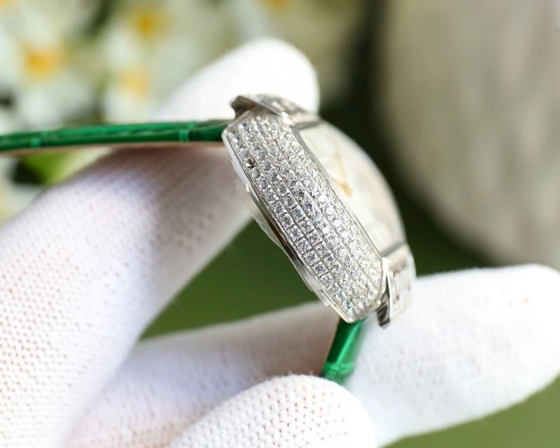 Indistinguishable CARTIER Watches