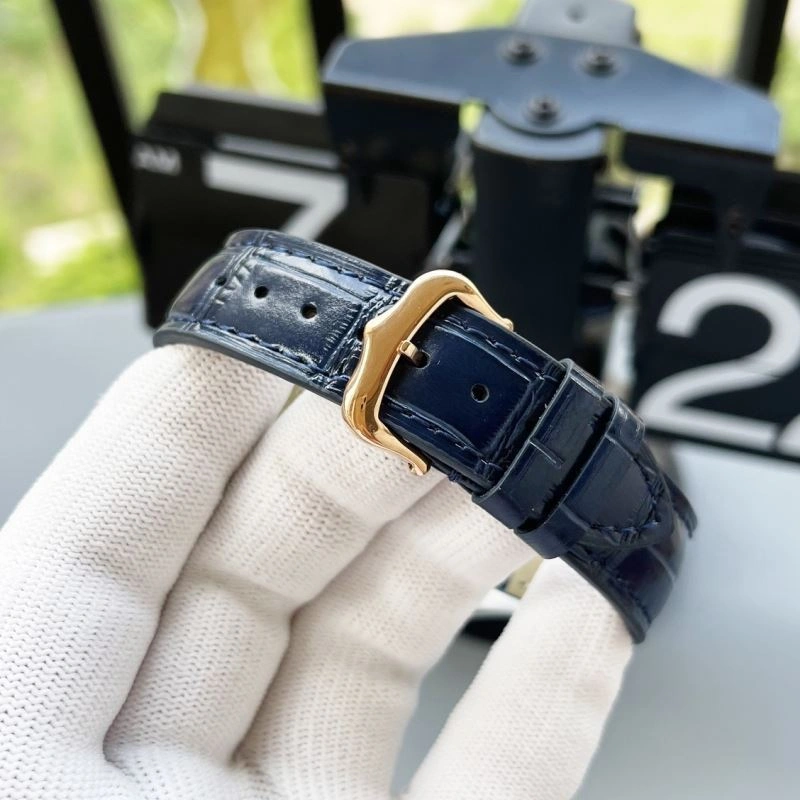 Accurate model CARTIER Watches
