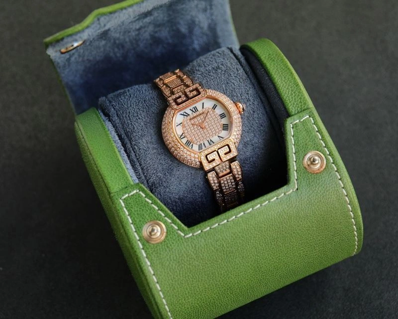 Indistinguishable CARTIER Watches
