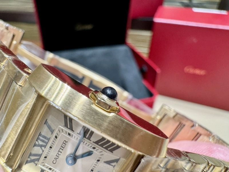 Top mirror CARTIER Watches