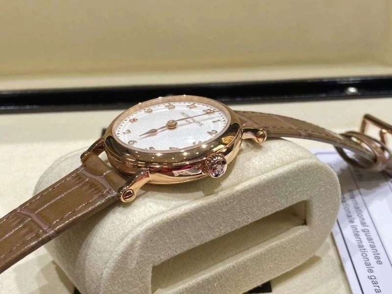 Official CARTIER Watches