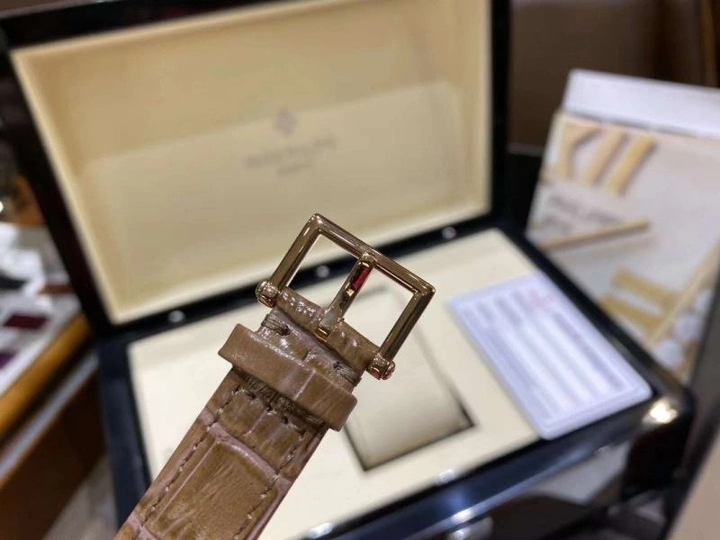Official CARTIER Watches