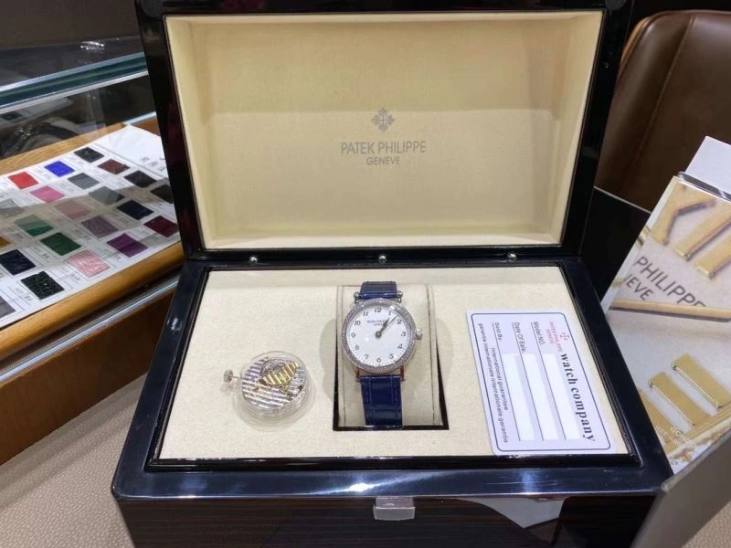 CARTIER Watches