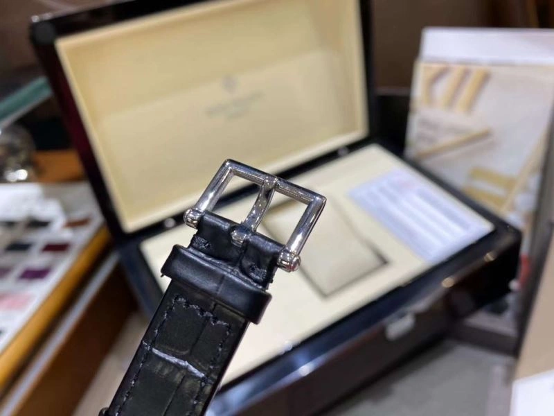 Official CARTIER Watches