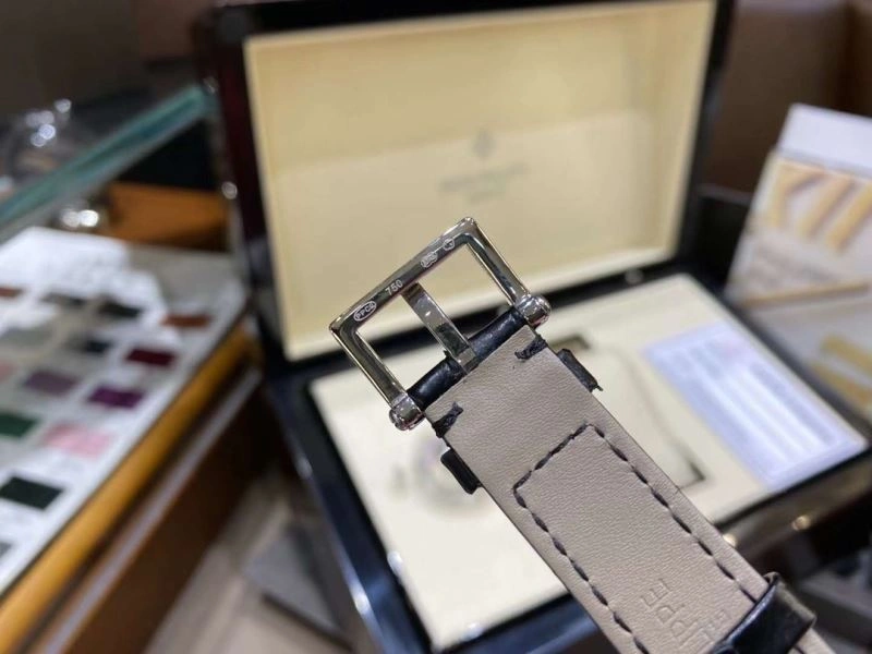 Official CARTIER Watches