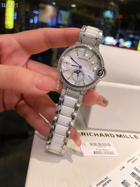 CARTIER Watches