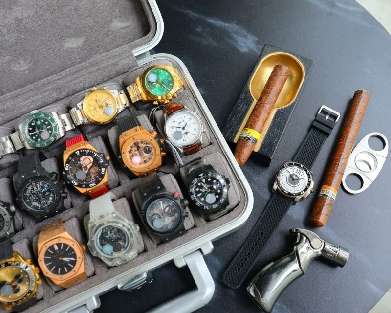 Top mirror CARTIER Watches