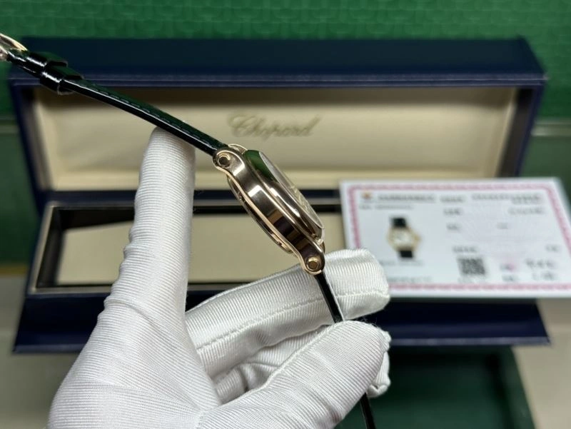 Accurate model CARTIER Watches