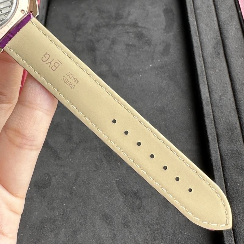 Brand-authenticated CARTIER Watches