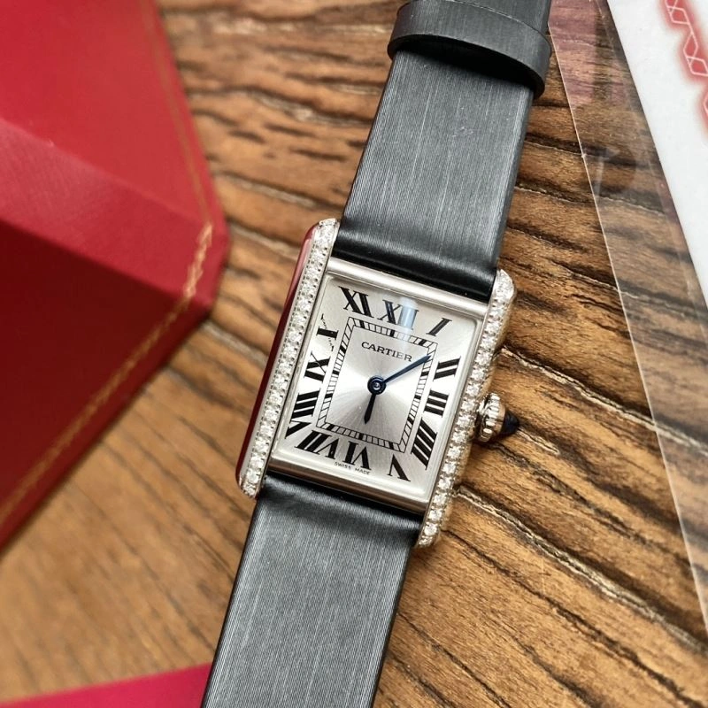 Cut-rate CARTIER Watches