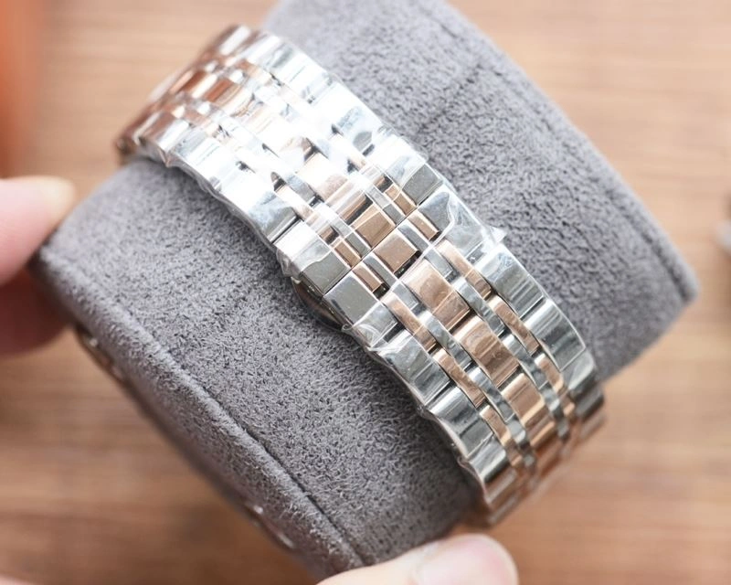 Accurate model CARTIER Watches