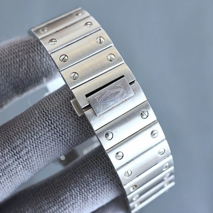 Cut-rate CARTIER Watches