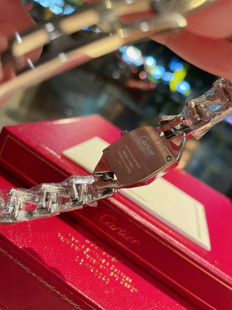 Cut-rate CARTIER Watches