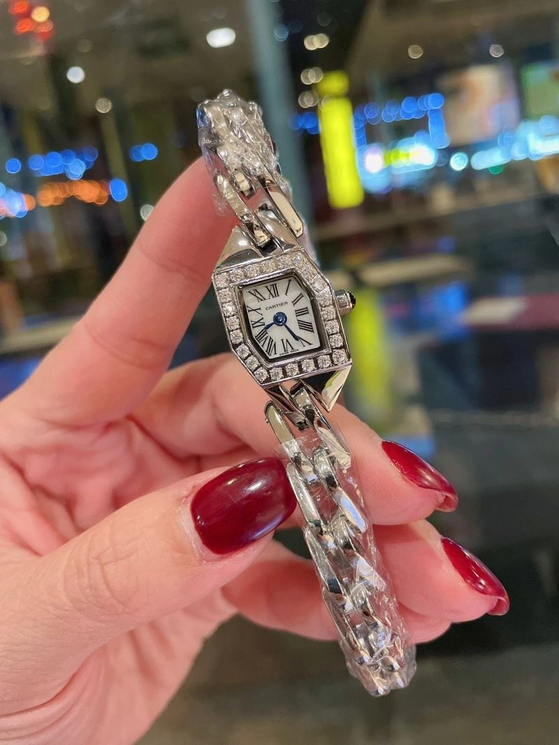 Cut-rate CARTIER Watches