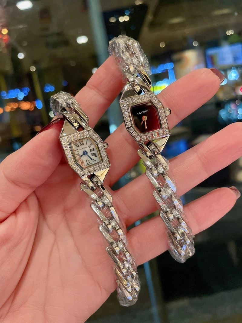 Cut-rate CARTIER Watches
