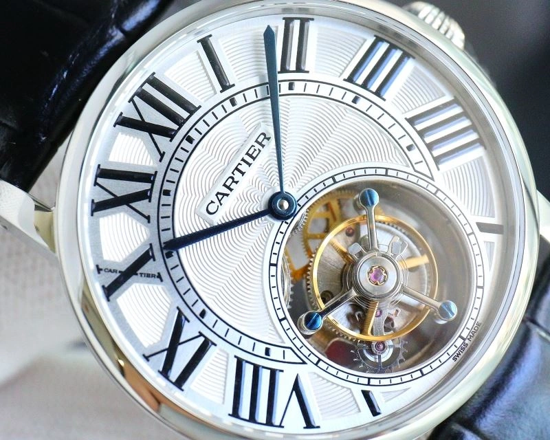 Accurate model CARTIER Watches