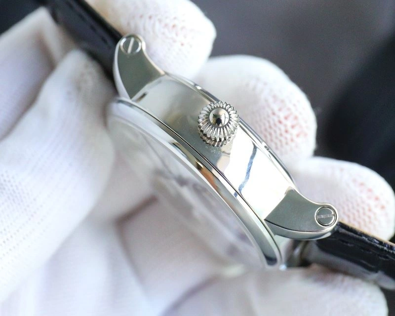 Accurate model CARTIER Watches