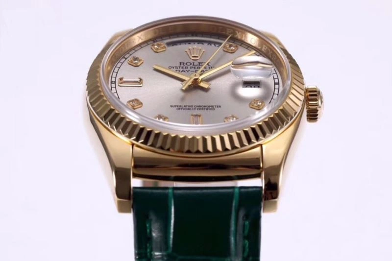 Low-cost CARTIER Watches