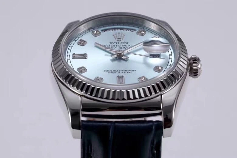 Low-cost CARTIER Watches