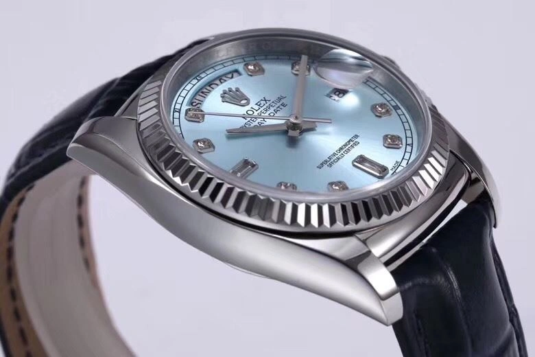 Low-cost CARTIER Watches