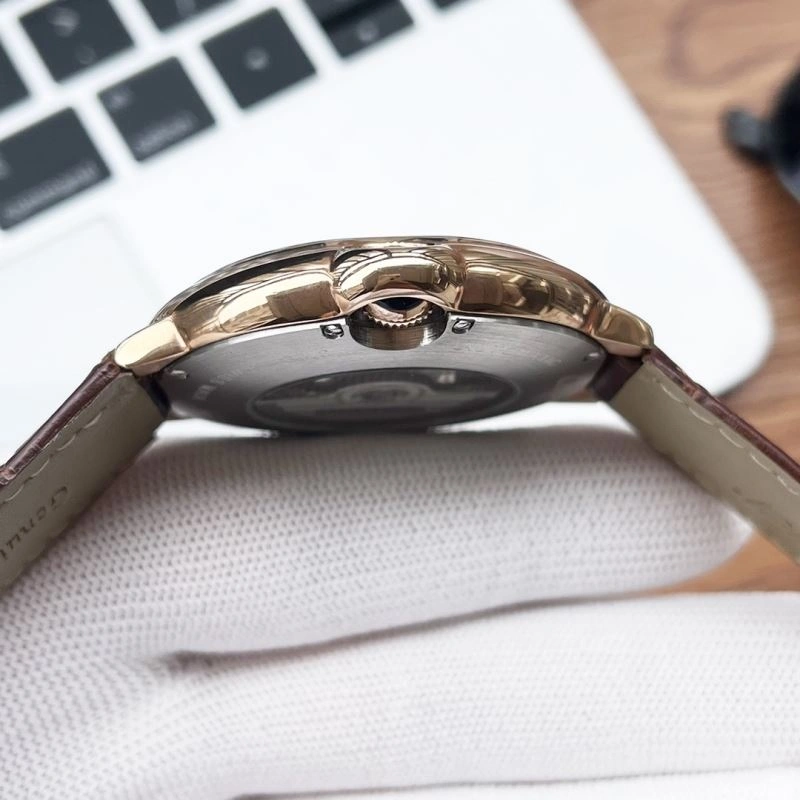 Low-cost CARTIER Watches
