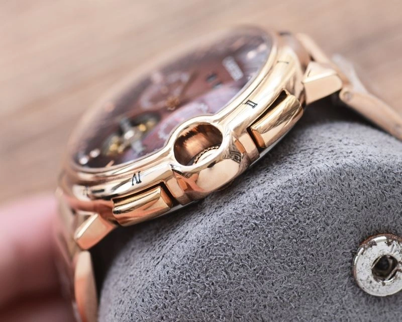 Accurate model CARTIER Watches