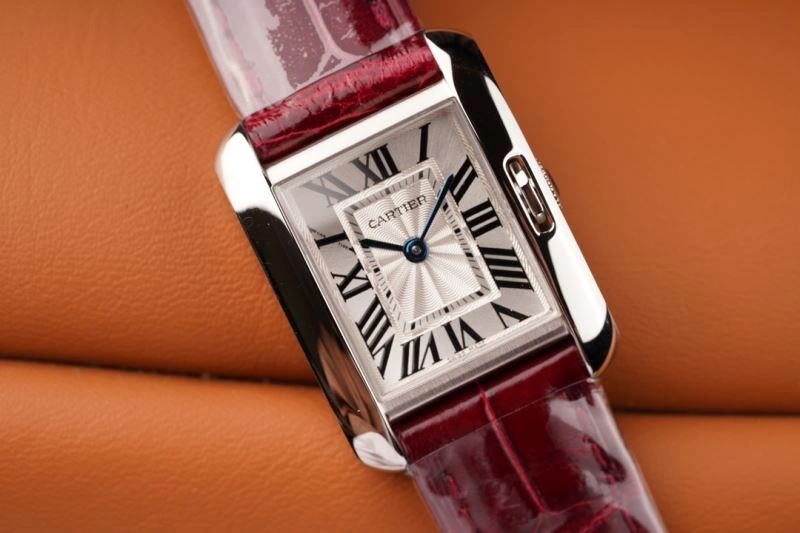 Cut-rate CARTIER Watches