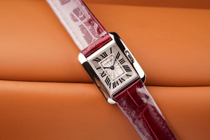 Cut-rate CARTIER Watches