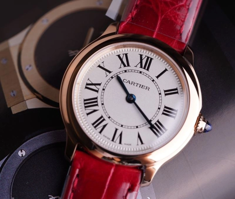 Cut-rate CARTIER Watches