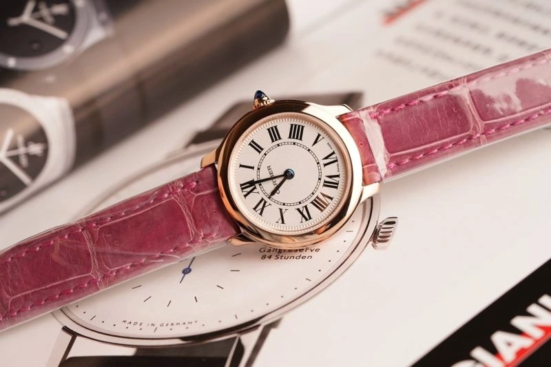 Discounted CARTIER Watches