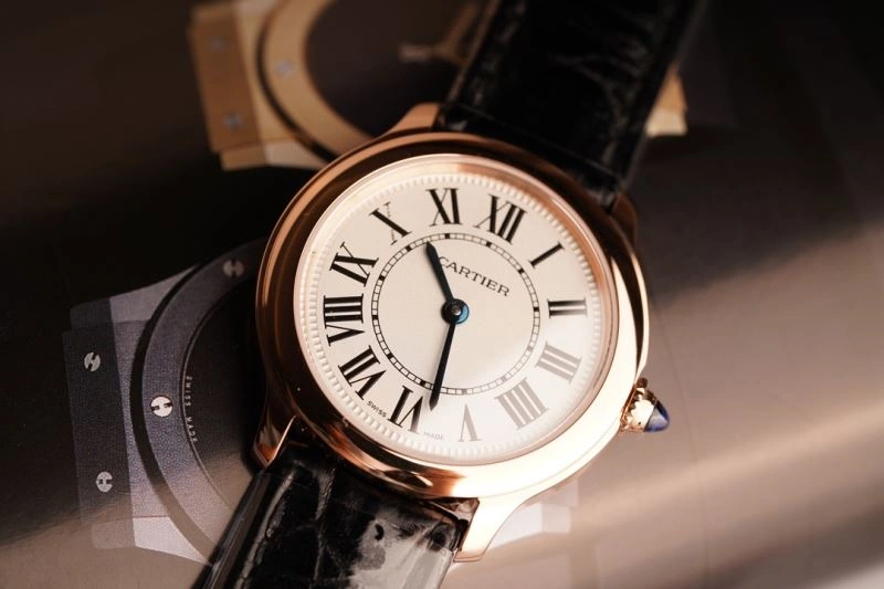 Low-cost CARTIER Watches