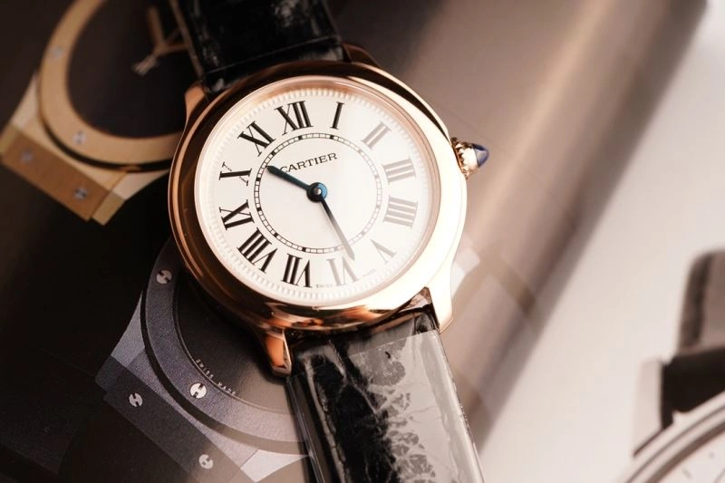 Low-cost CARTIER Watches
