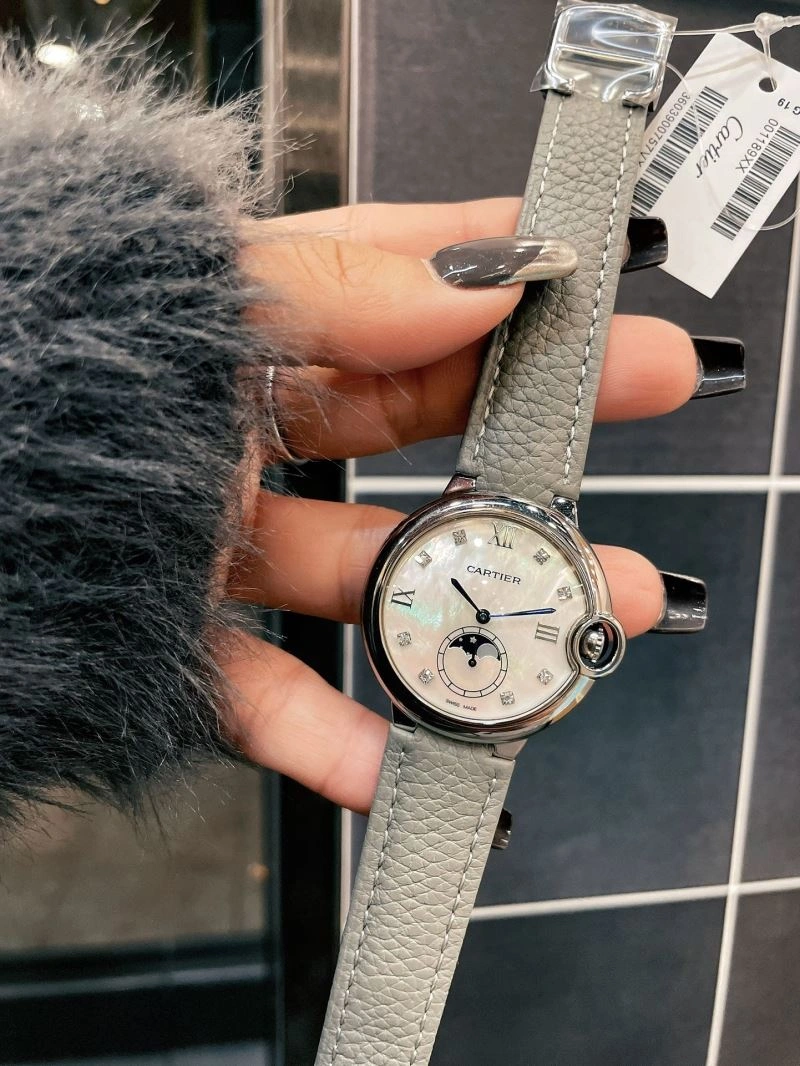 Accurate model CARTIER Watches