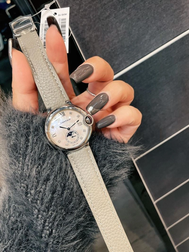 Accurate model CARTIER Watches
