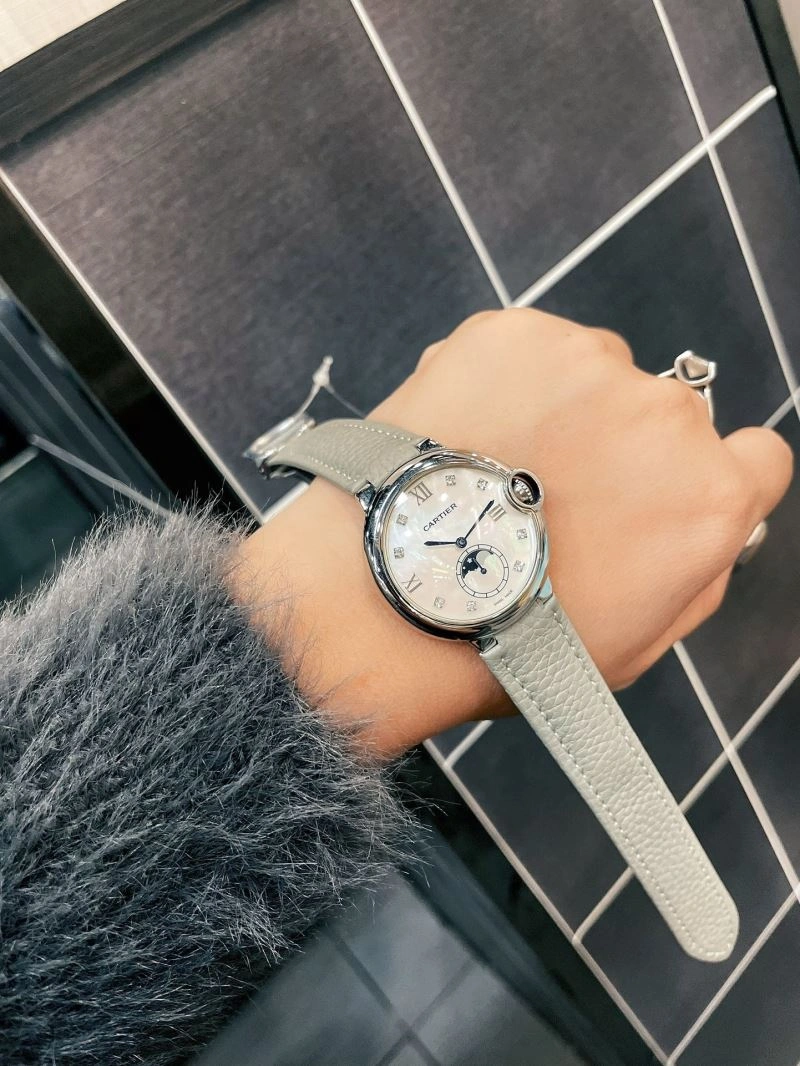 Accurate model CARTIER Watches