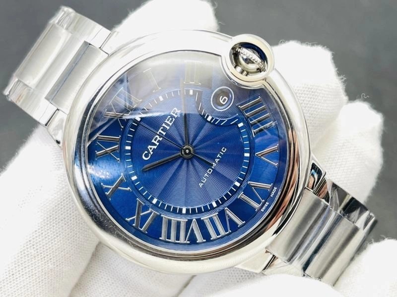 Accurate model CARTIER Watches