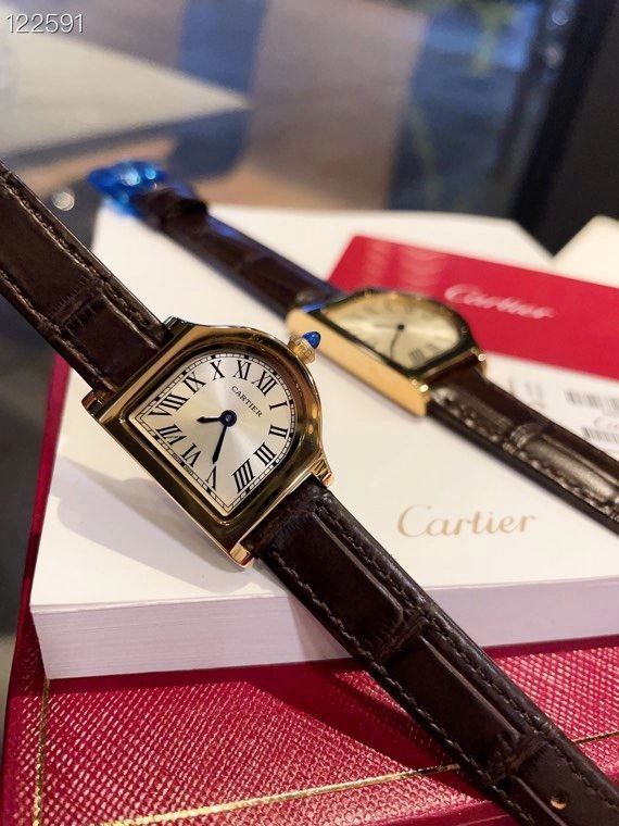 Cut-rate CARTIER Watches