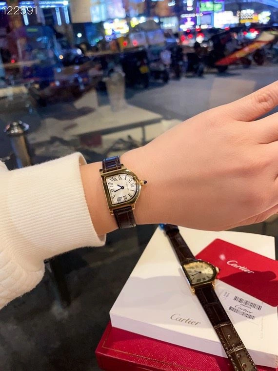 Cut-rate CARTIER Watches