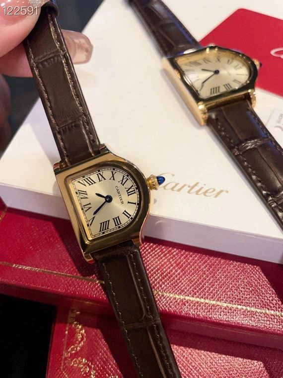 Cut-rate CARTIER Watches