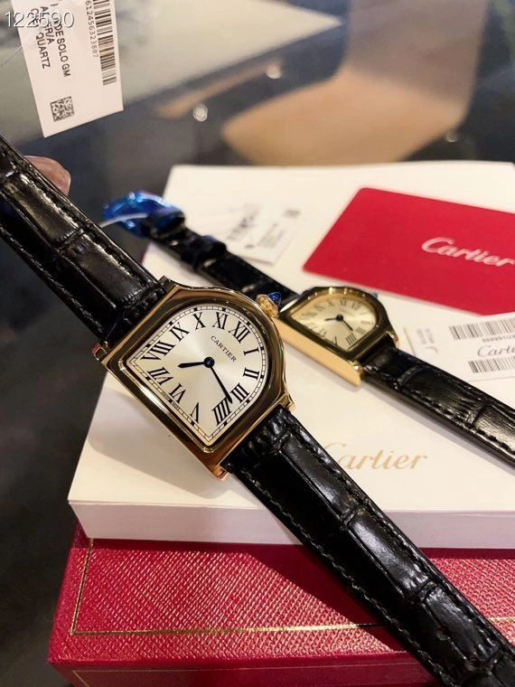 CARTIER Watches