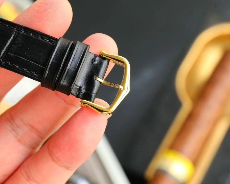 Cut-rate CARTIER Watches
