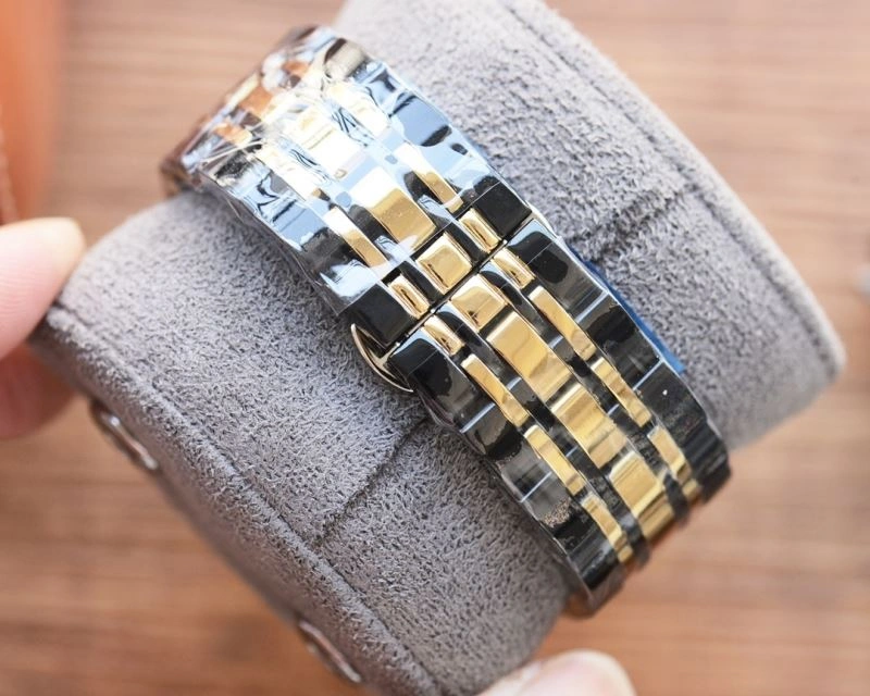 Accurate model CARTIER Watches