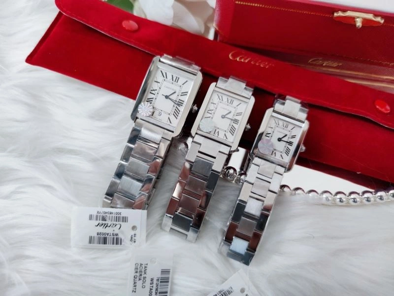 CARTIER Watches
