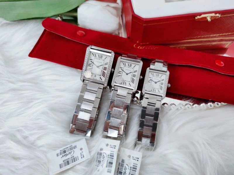 CARTIER Watches