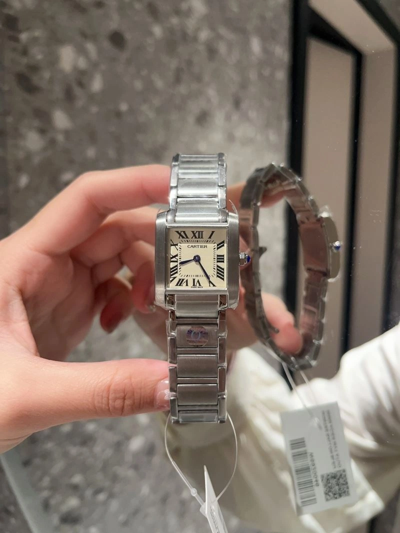 Accurate model CARTIER Watches