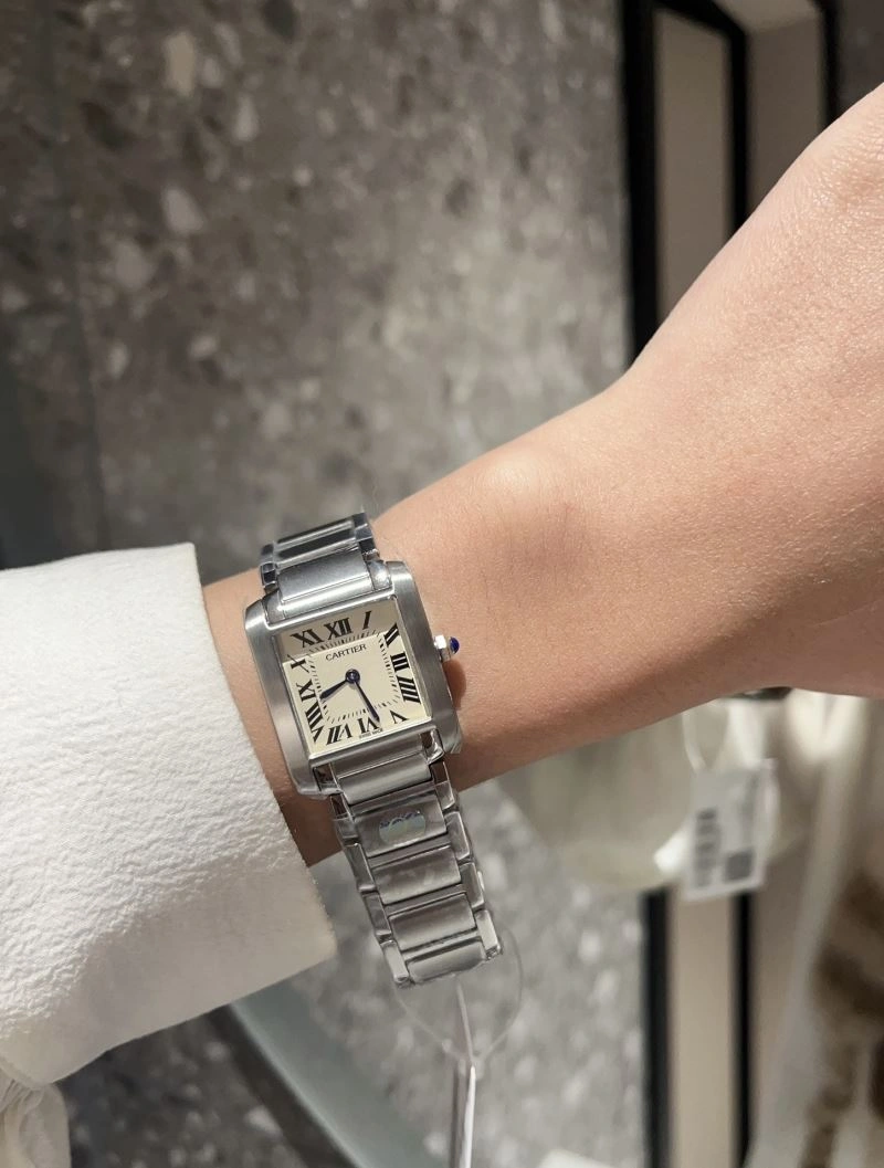 Accurate model CARTIER Watches