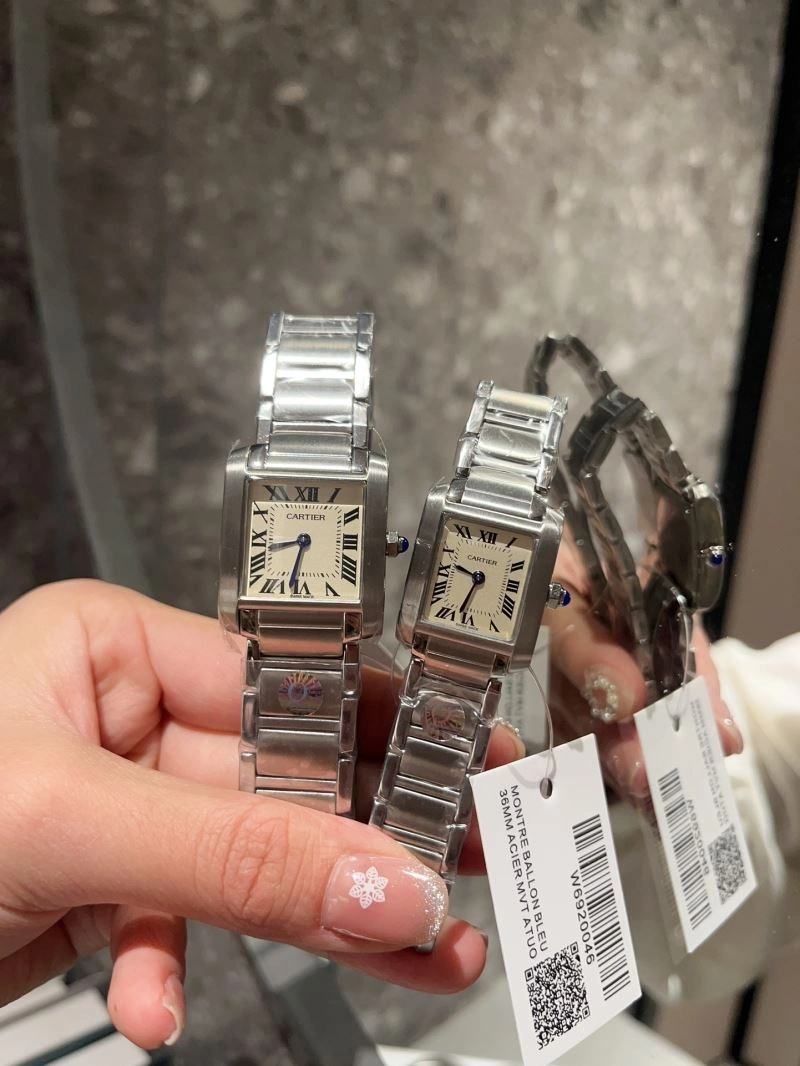 Accurate model CARTIER Watches