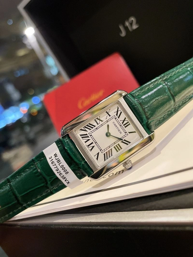 Accurate model CARTIER Watches